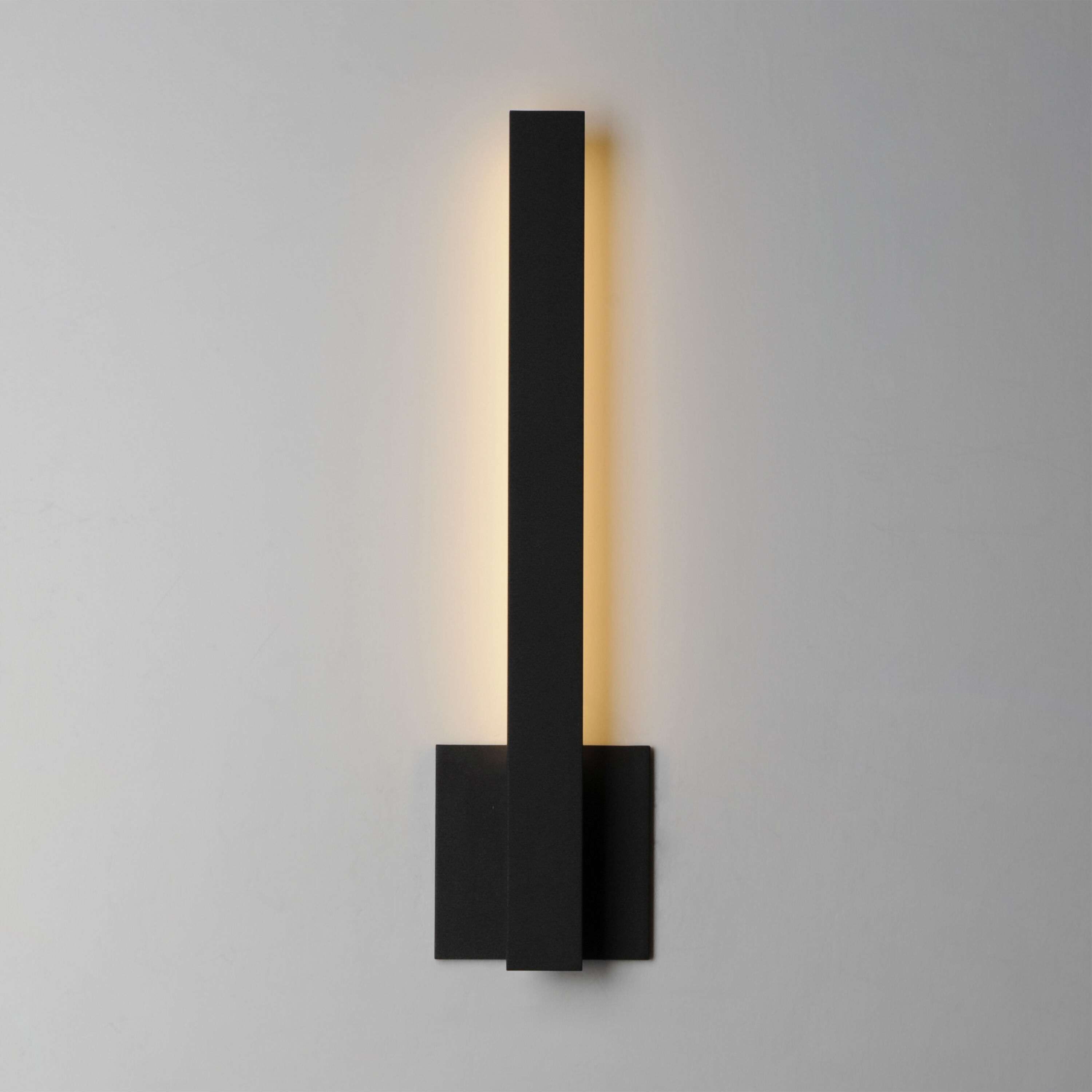 ET2 E41342-BK Alumilux Line LED 18 inch Black Outdoor Wall Sconce