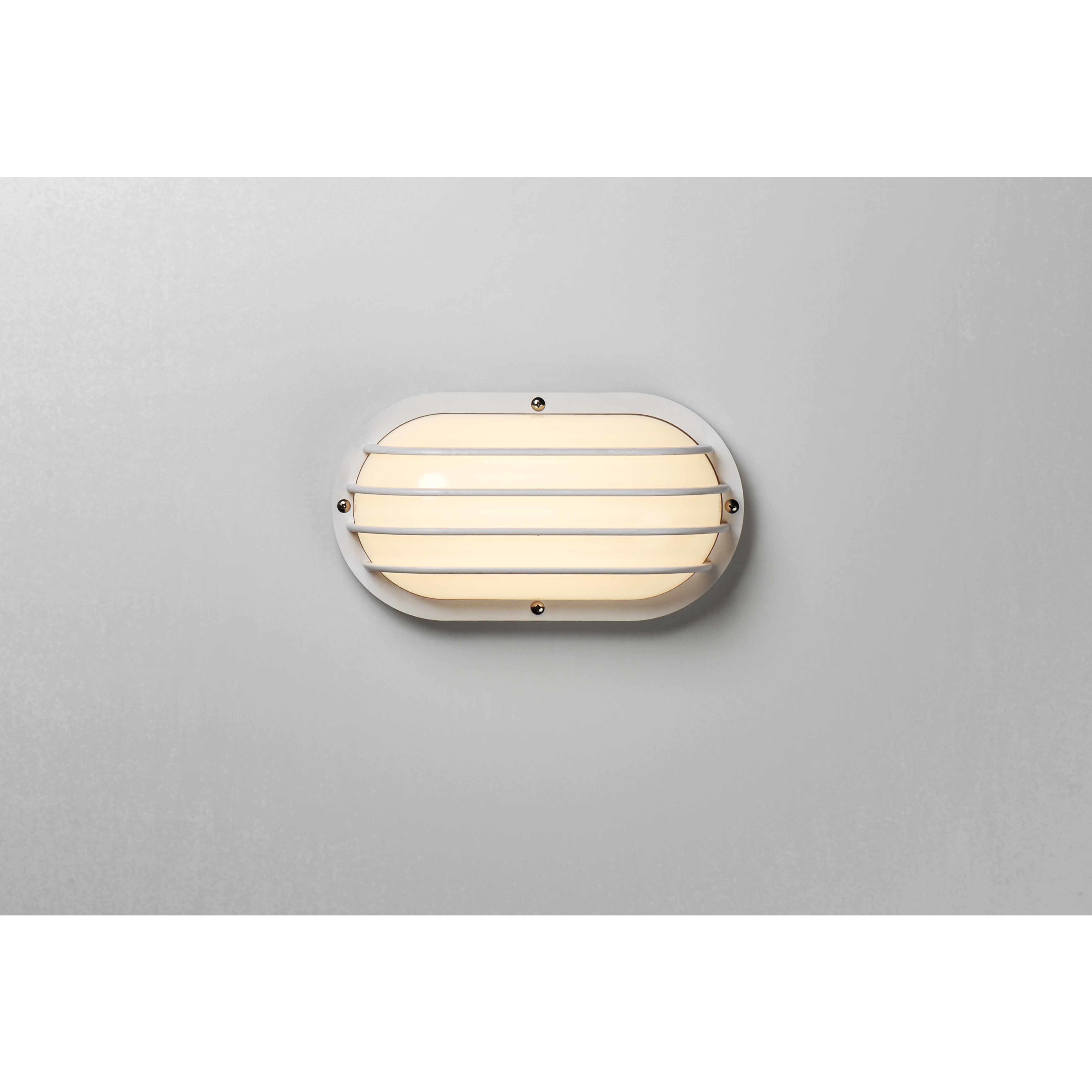 Maxim 10110FTWT Bulwark 1 Light 6 inch White Outdoor Wall Mount